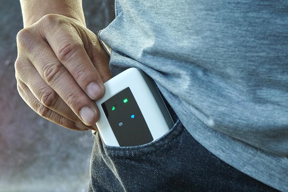 Роутер МТС 81661FT LTE PowerBank sim-lock Белый: купить по цене 4 990 ...