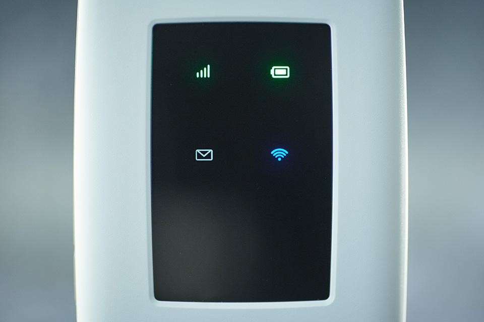 Роутер МТС 81661FT LTE PowerBank sim-lock Белый: купить по цене 4 990 ...