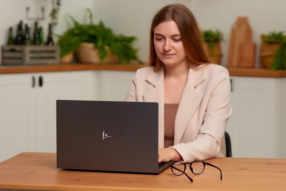 Ноутбук F+ Flaptop I FLTP-5i5-16512-w 15.6"Core i5-1235U 16/512GB Win11 ...